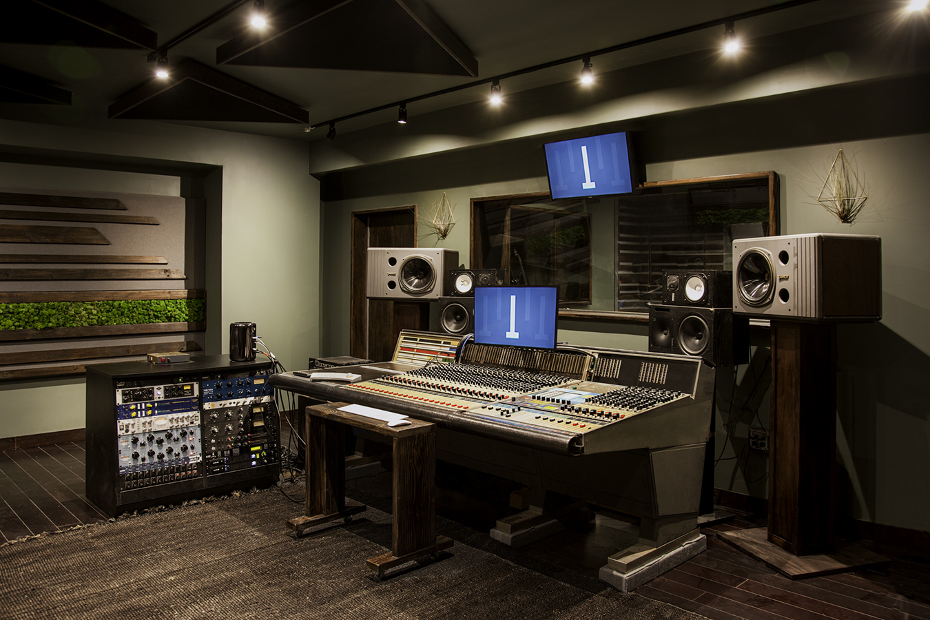 Shifted Recording Studio - EP Engineering